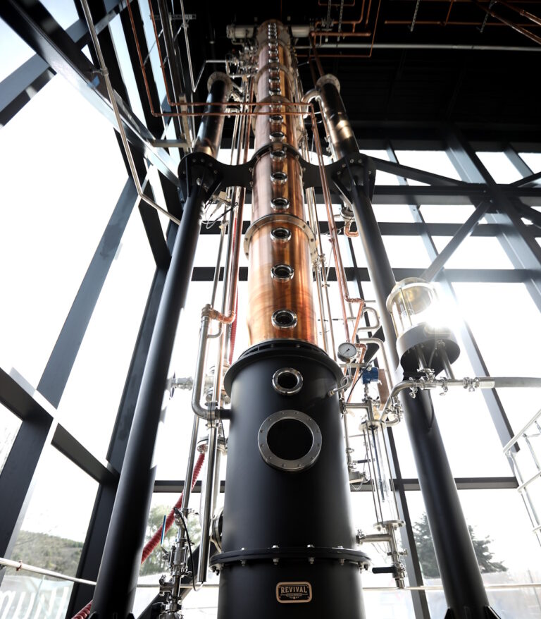 Continuous columns distillation system | Custom designed columns